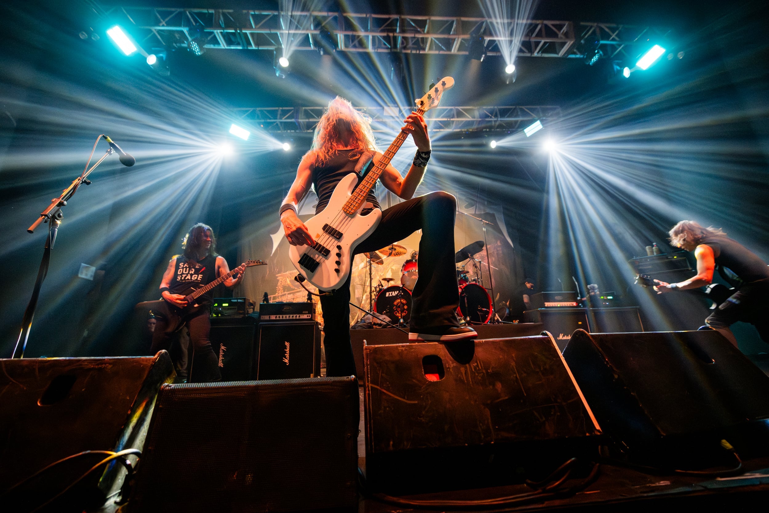 Experiencia de Willy Rojas como iluminador en conciertos - Escrito por ...